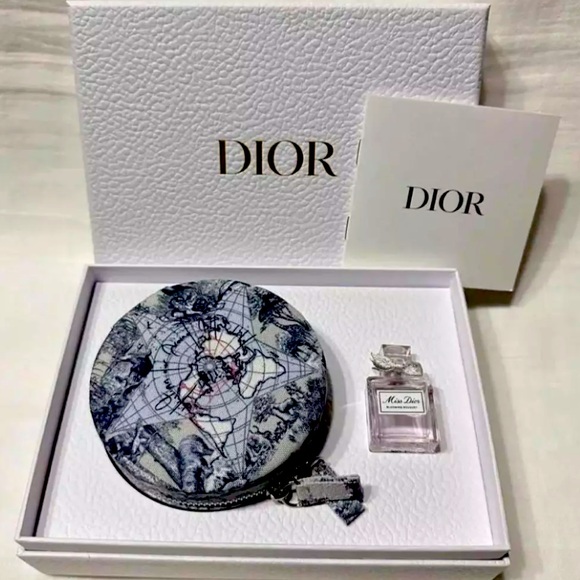 Dior | Bags | Christian Dior Special Gift Jewelry Box With Moss Dior ...